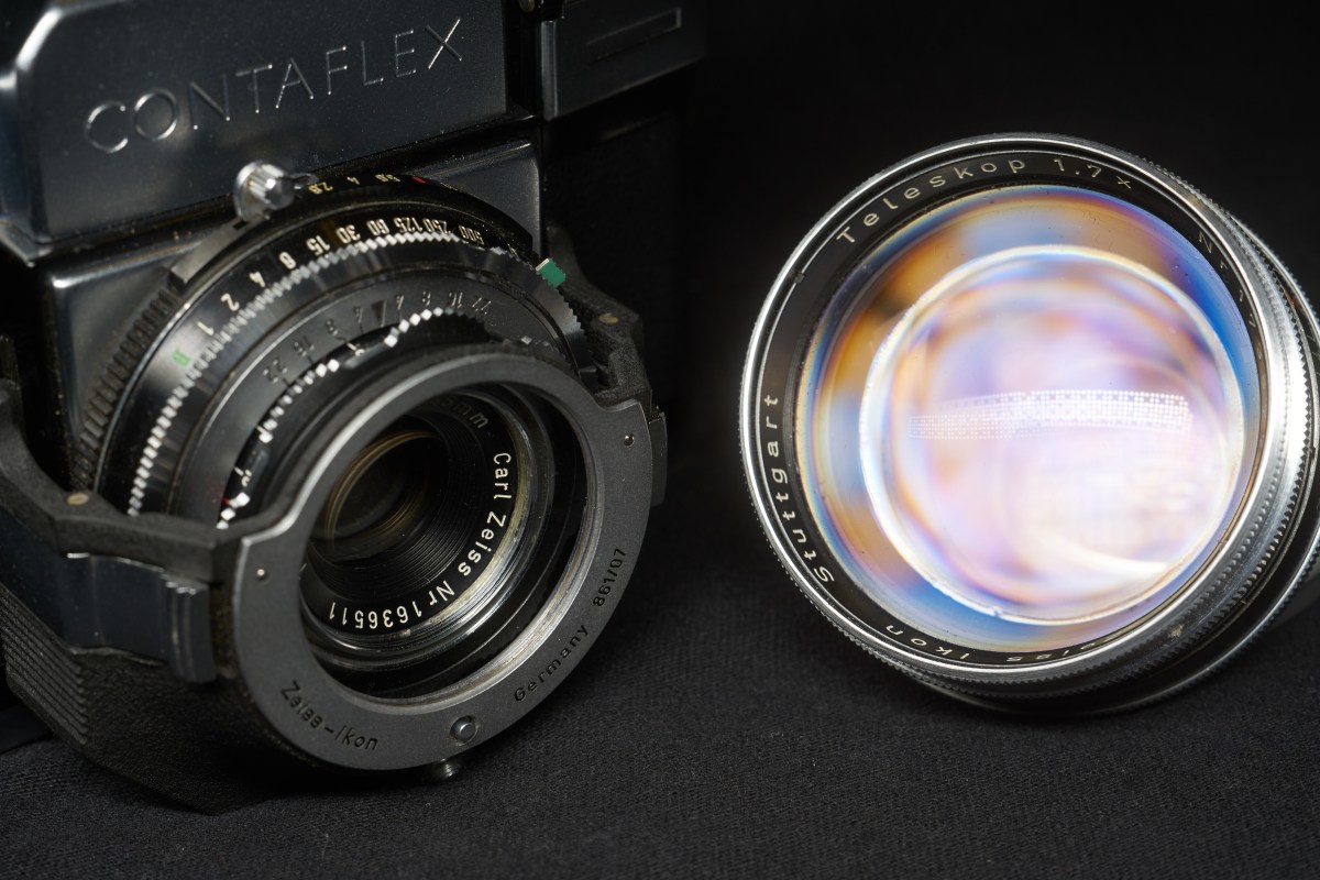 This Old Camera: The Beautiful Zeiss Ikon Contaflex II – Eric L. Woods