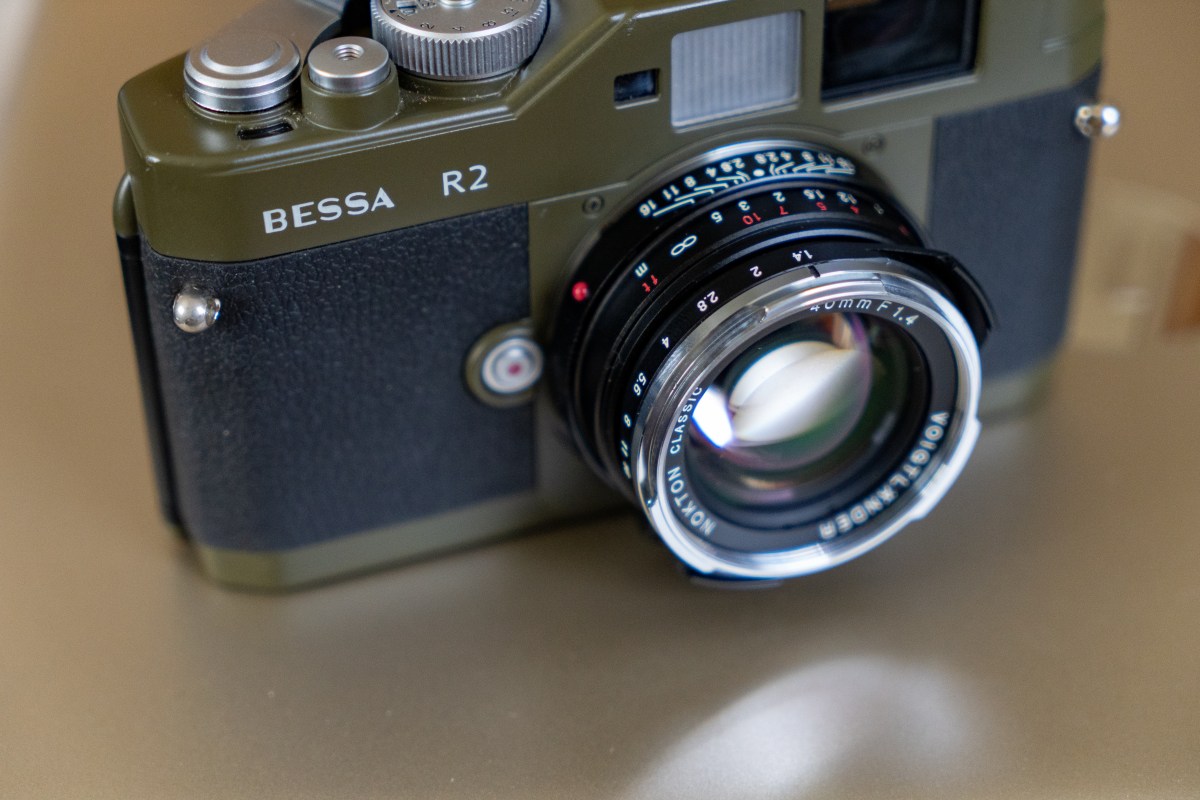 This Old Camera: Voigtlander Bessa R2 – Eric L. Woods
